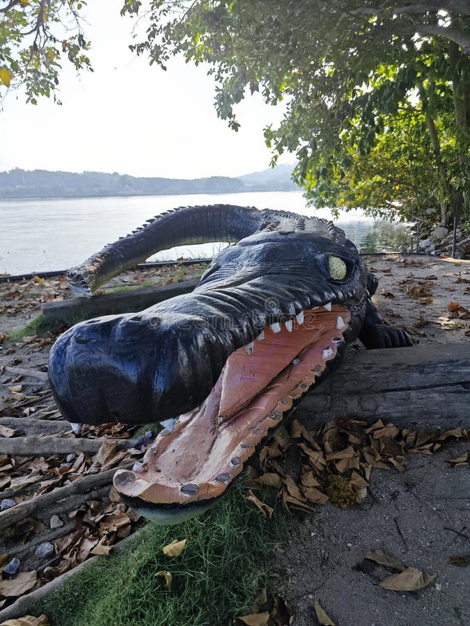 Man-made Wooden Crocodile Bench Along the Public Seaside Stock Photo ...