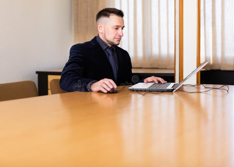 Man Office Worker Using Laptop Stock Image - Image of executive ...