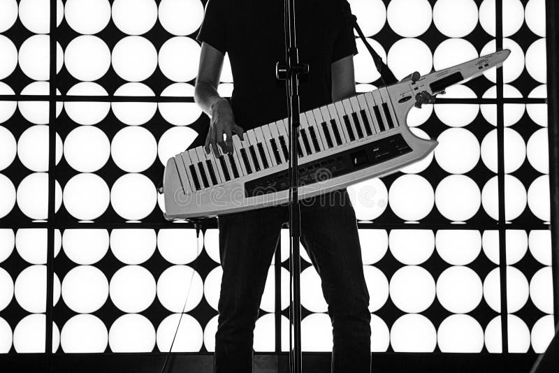 642 Man Playing Electric Keyboard Stock Photos - Free & Royalty-Free ...