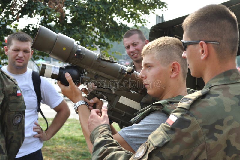 Man-portable Air-defense System Editorial Image - Image of arms, person ...