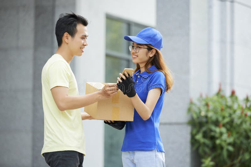 Man Recevigin Purchase Stock Photos - Free & Royalty-Free Stock Photos ...