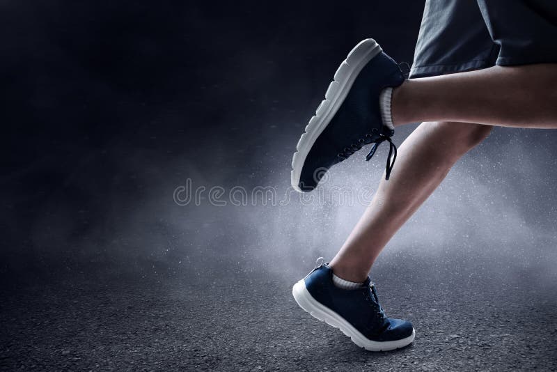 Man Running Outdoor at Night Stock Photo - Image of feet, night: 138514954