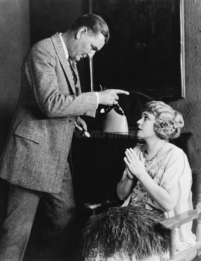 1,233,000+ Scolding old woman Free Stock Photos - StockFreeImages