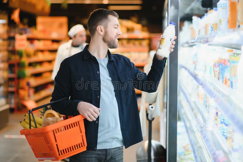 Man Shopping in a Supermarket Stock Image - Image of hispanic, mall ...