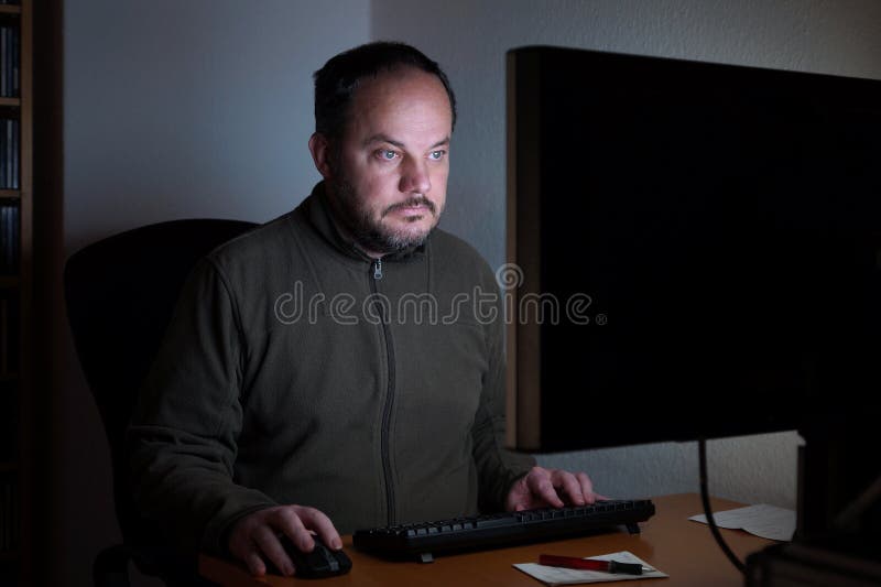 593 Man Front Computer Screen Dark Stock Photos - Free & Royalty-Free ...