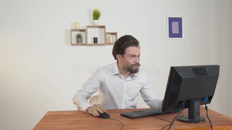 Man Smashes Keyboard with a Hammer, Old Equipment Does Not Work ...