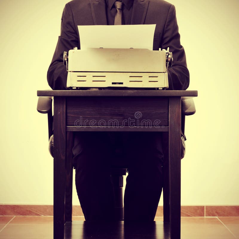 Man Typing on an Old Typewriter Stock Image - Image of agency, effect ...