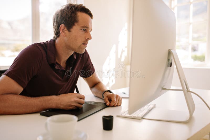 Man Using a Digitizer To Write Text in Computer Stock Image - Image of ...
