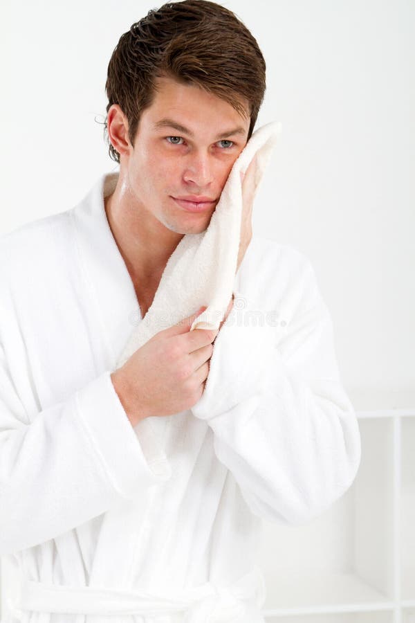 170+ Man face wash Free Stock Photos - StockFreeImages