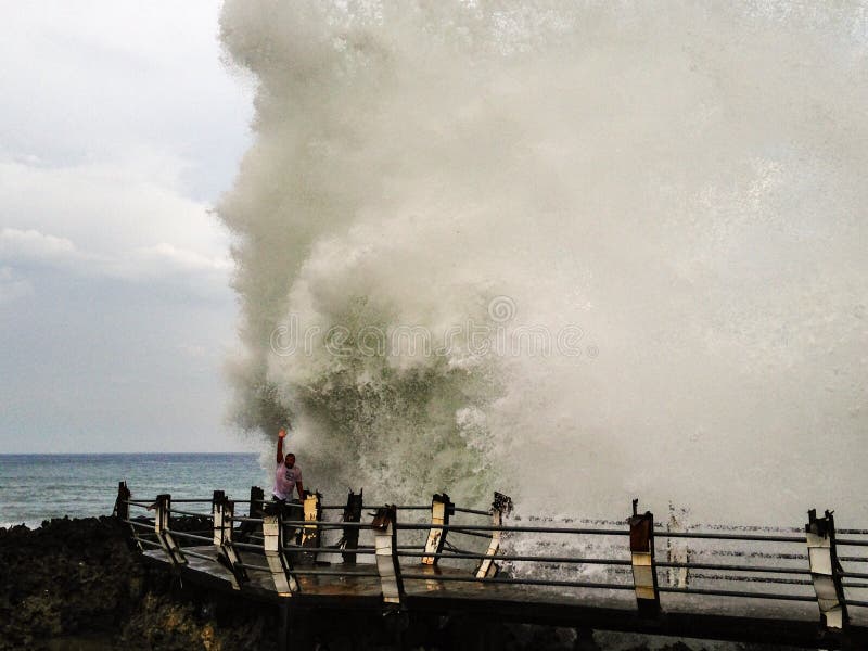 Man and wave editorial photography. Image of spray, fear - 44920062