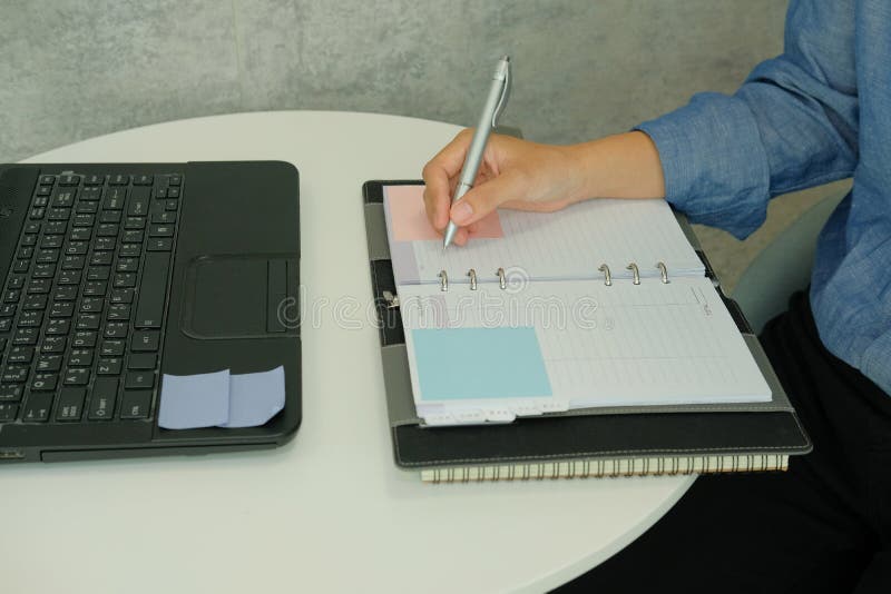 Man Writing Reminder Schedule Note on Notebook. Businessman Work Stock ...