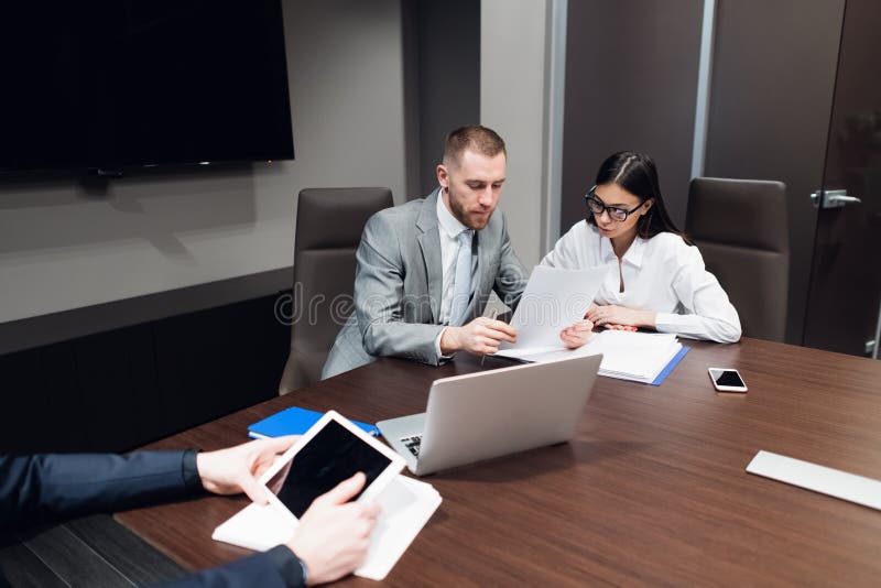 Manager Sitting at Desk, Secretary Bringing Contract To Sign. Stock ...