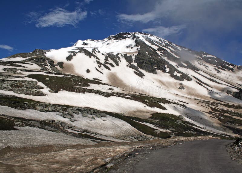 Manali Keylong Leh Highway, Himachal India Stock Photo - Image of asia ...