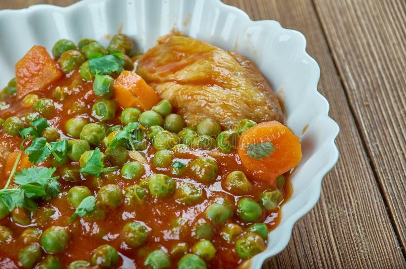 Mancare de mazare photo stock. Image du roumain, table - 103410892