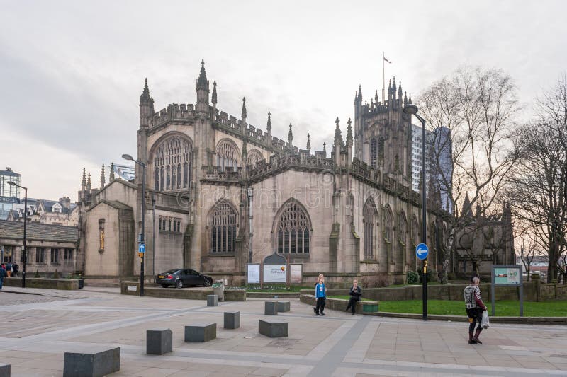 MANCHESTER, ENGLAND - MARCH 08, 2014: Manchester Cathedral Editorial ...