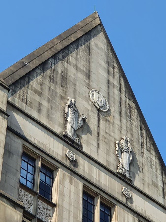 Manchester Rooftop Building Stock Image - Image of wall, manchester ...