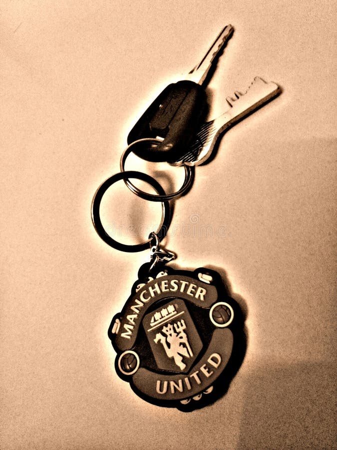 Manchester United keychain editorial photography. Image of editing ...