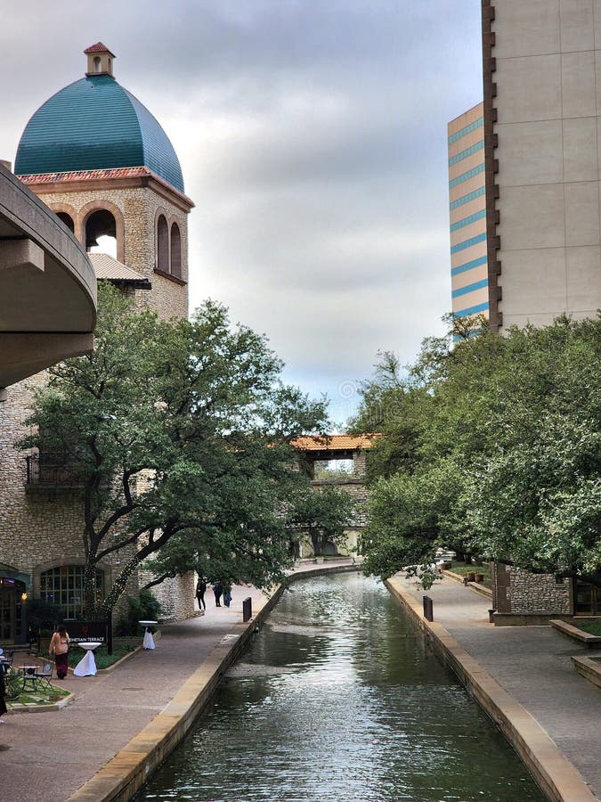 Mandalay Canal Walk Irving Texas Stock Photo - Image of walk, canal ...