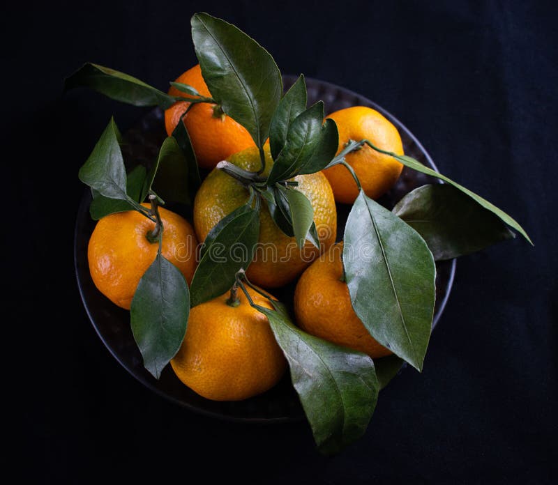 Mandarin Met Groene Bladeren Stock Afbeelding - Image of clementine ...