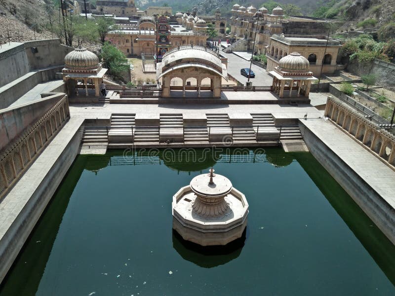 Mandier stock image. Image of mander, kund, park, water - 121837253