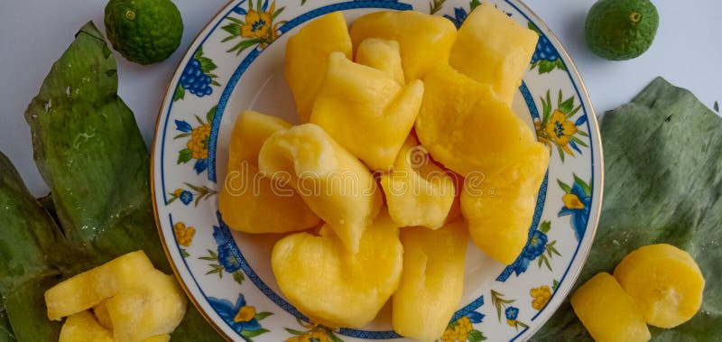 Mandioca Amarela Fermentada, Seu Prato Tradicional De Java Indonesia ...