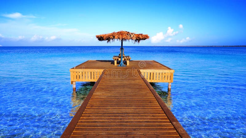 Faro Y Ruinas De La Casa Del Encargado - Bonaire Imagen de archivo ...