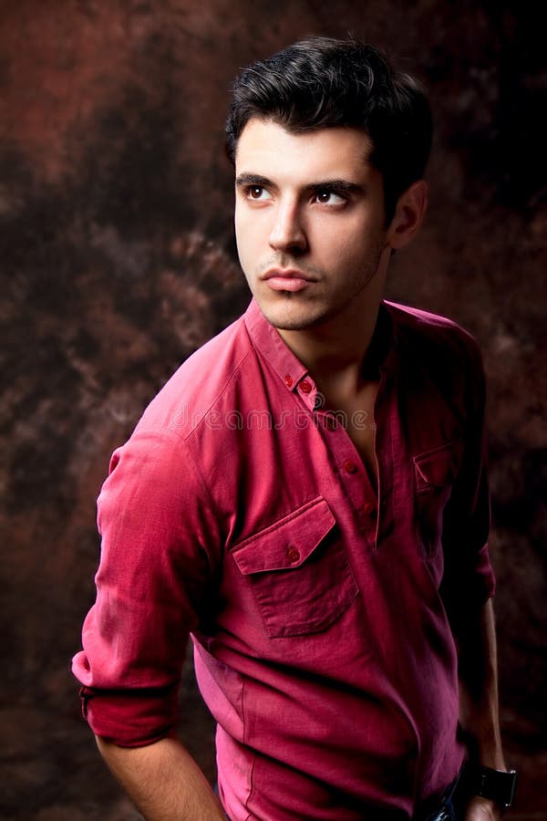 Manera Tirada De Un Hombre Macho. Foto de archivo - Imagen de manera ...