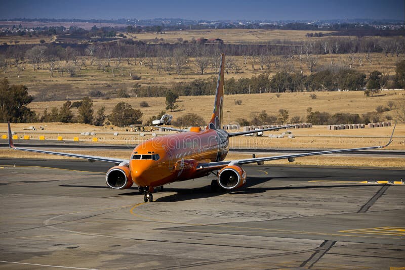 Mango De SAA - Boeing 737-8BG - ZS-SJG Imagen editorial - Imagen de ...