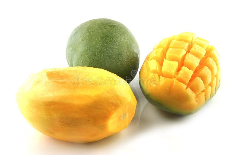 Mango en blanco imagen de archivo. Imagen de mango, sano - 10595979