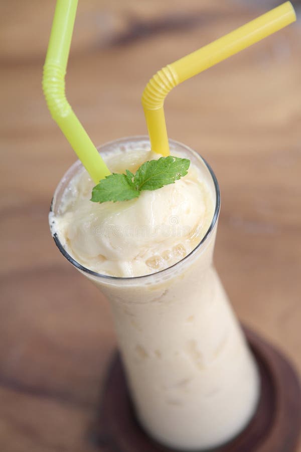 Mango frappe drink stock image. Image of food, beverage - 141580847