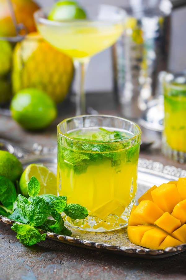 Mango mint mojito cocktail stock image. Image of healthy - 384563907