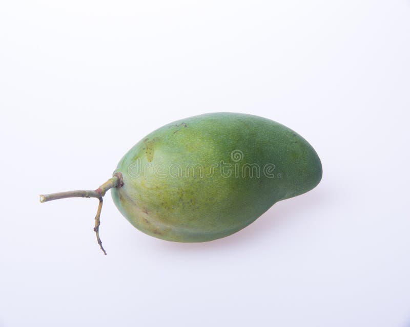 Mango O Mango Verde Su Un Fondo Immagine Stock - Immagine di sugoso ...