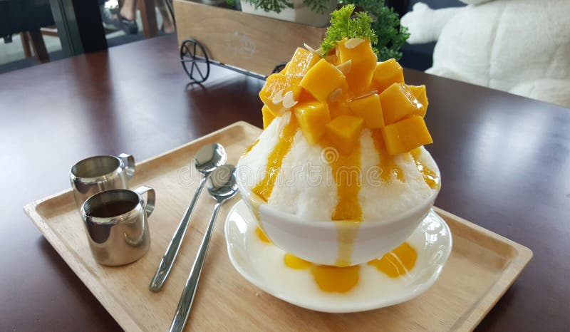 Mango with Shaved Ice Milk Flavour Stock Image - Image of meal, fruit ...