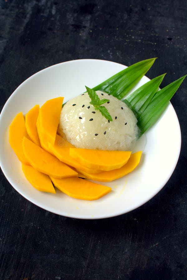 Mango with Sticky Rice. Thai Dessert Stock Photo - Image of nutrition ...