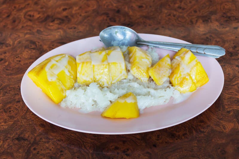 Mango Sticky Rice Thai Dessert Stock Photo - Image of fresh, mango ...