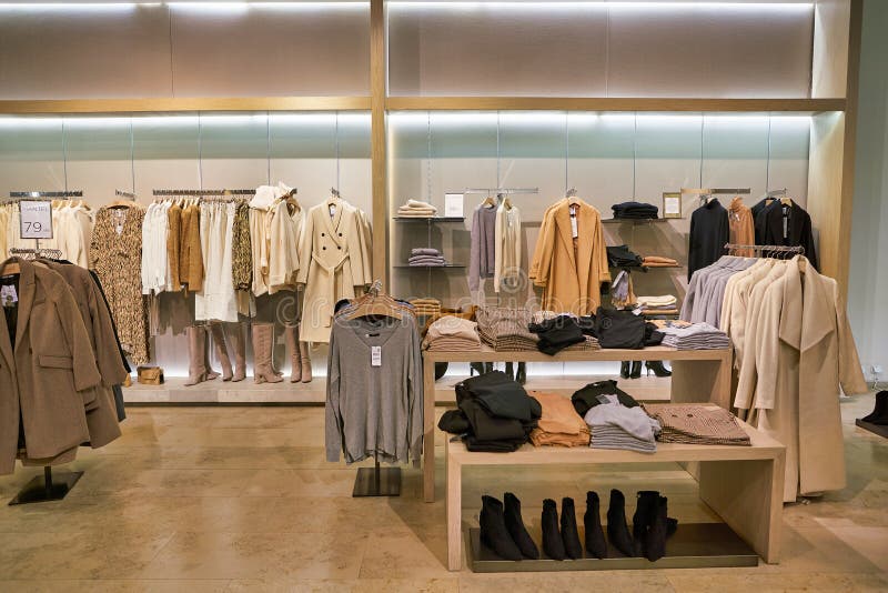 Mango store in Berlin editorial stock image. Image of colour - 217322079