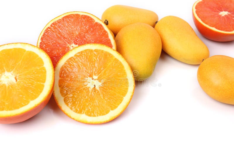 Mangos y naranjas foto de archivo. Imagen de macro, maduro - 39978428