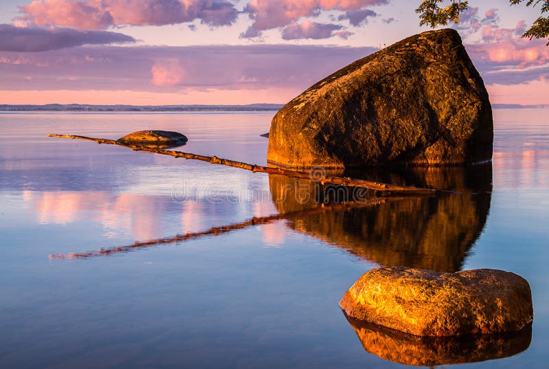 Lago Vattern Sandy Beach Em Jonkoping Imagem de Stock - Imagem de ...