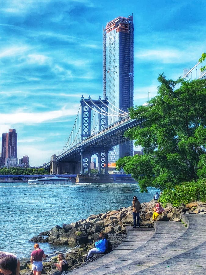 Manhattan Bridge editorial stock photo. Image of building - 160682643
