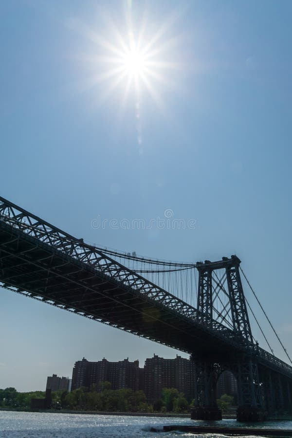 Manhattan Bridge with Sun Flare Stock Image - Image of city, east: 57259925