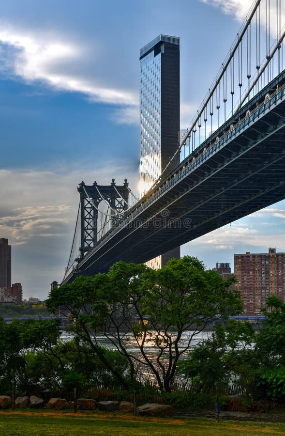 Manhattan Bridge Arch - New York, USA Editorial Photo - Image of ...