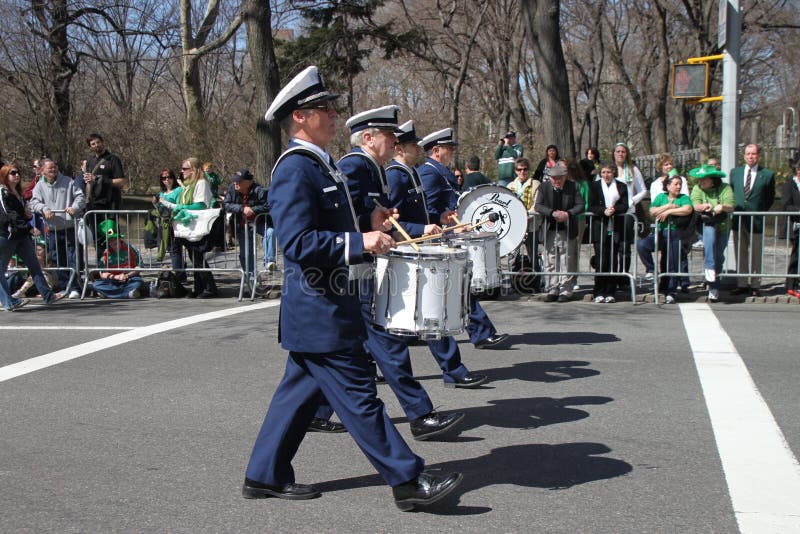 Manhattan S St Patrick Parade Editorial Stock Image - Image of patrick ...