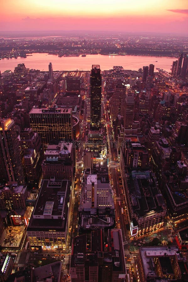 Manhattan sunset skyline editorial image. Image of newyork - 53195225