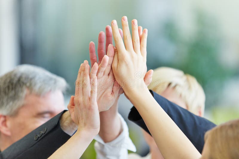 Mani Che Danno Livello Cinque Fotografia Stock - Immagine di ...