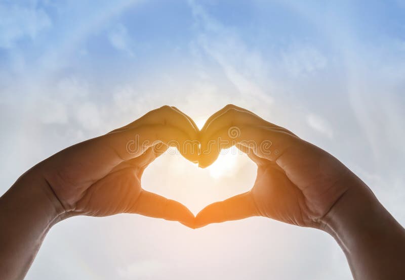 Mani Della Siluetta Due Che Fanno Forma Del Cuore Della Forma ...