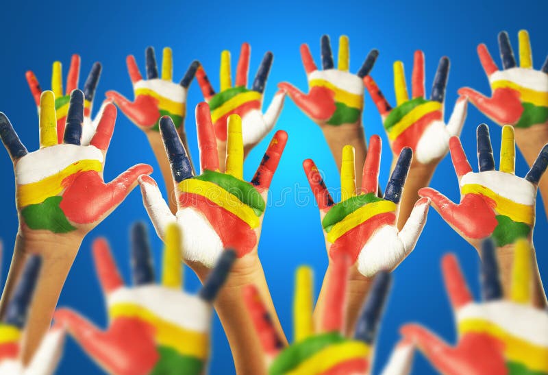 Mani colorate immagine stock. Immagine di mani, bambino - 16097115