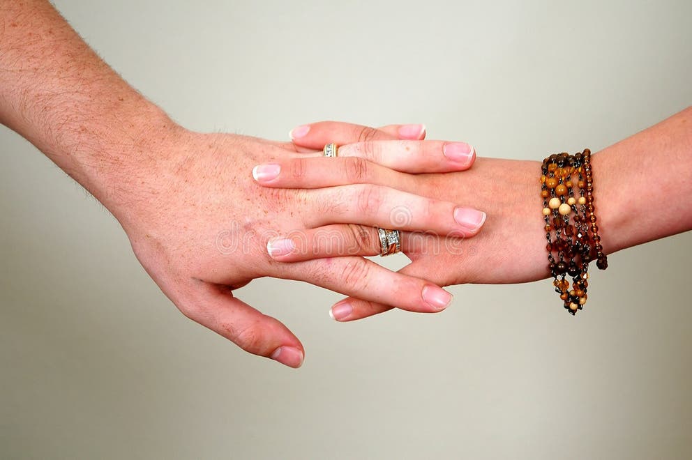 Mani insieme immagine stock. Immagine di nozze, fidanzato - 10005
