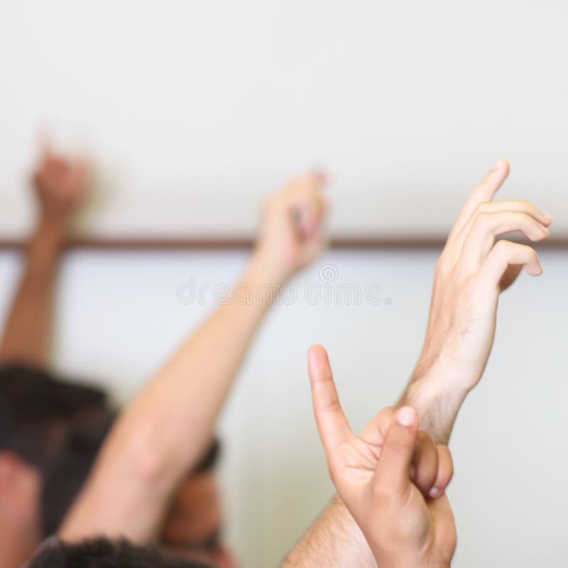 Mani Su Nella Stanza Di Classe Immagine Stock - Immagine di femmina ...