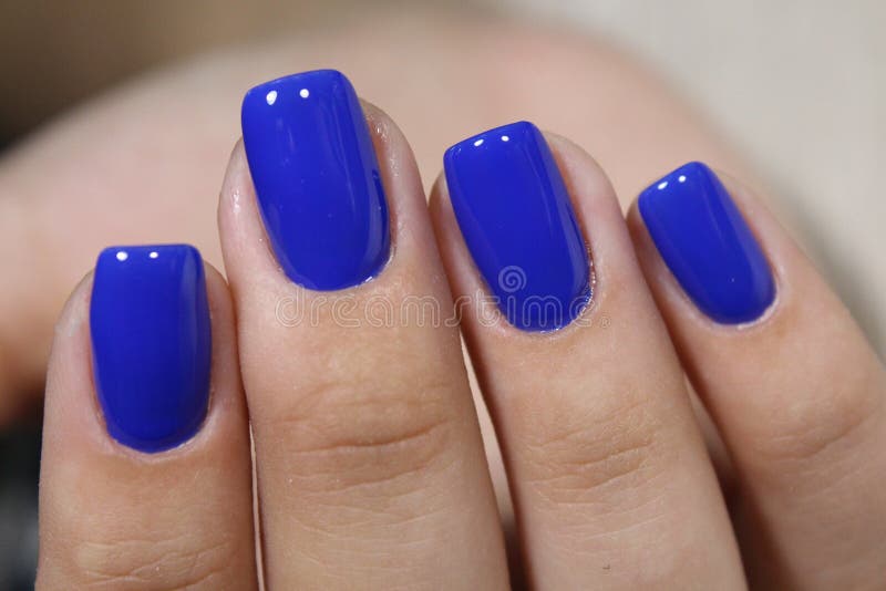 Manicura azul hermosa imagen de archivo. Imagen de pulimento - 122939335