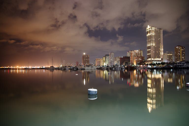 Manila Bay at Harbor Square Editorial Stock Photo - Image of manila ...